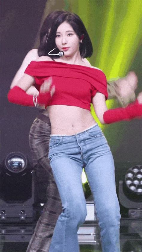 허리 라인도 이쁜 앨리스 소희 청바지 핏 앨리스 청바지 아이돌