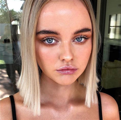 Pin De Dani Tovar Em Makeup Penteados Looks Maquiagem