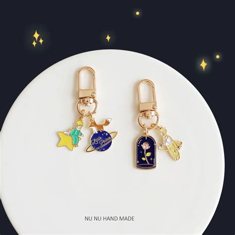 만화 어린 왕자 장미 키체인 귀여운 여우 펜던트 의류 백팩 키링 열쇠 고리 매력적인 발렌타인 데이 선물 신제품 Aliexpress