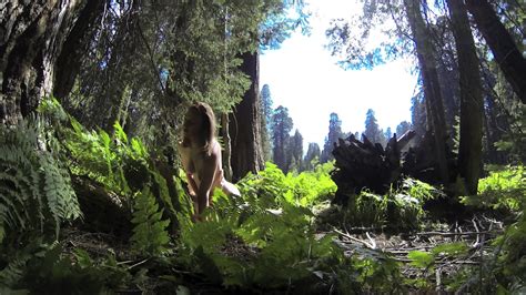 Sex Close To The Nature