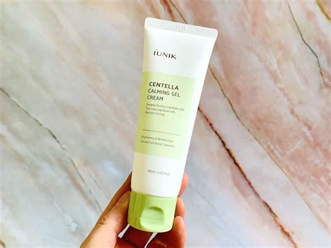 iUNIK Centella Calming Gel Cream Review - The Skincare Enthusiast