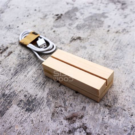 Stand Akrilik Led Kayu Dudukan Akrilik Stand Kayu Jati Belanda Dudukan Kayu Jati Belanda Photo