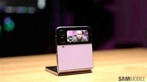 벼랑끝 몰린 갤럭시z플립4 이것 개선이 필수인 이유