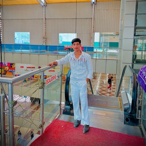 Aadil Qureshi Aadilqureshi0001 • Instagram Photos And Videos