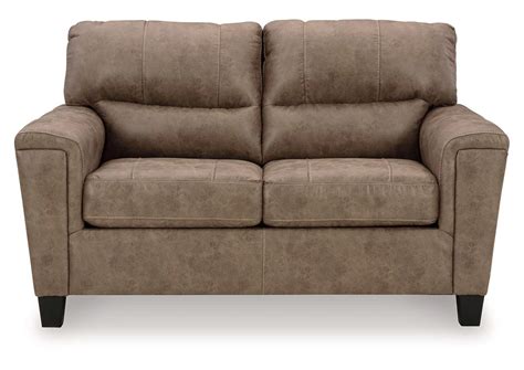 Navi Loveseat