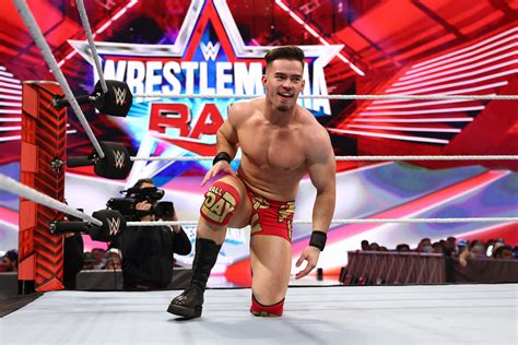 Who Can Beat Michael Myers Wwe Superstars Weigh In Usa Insider