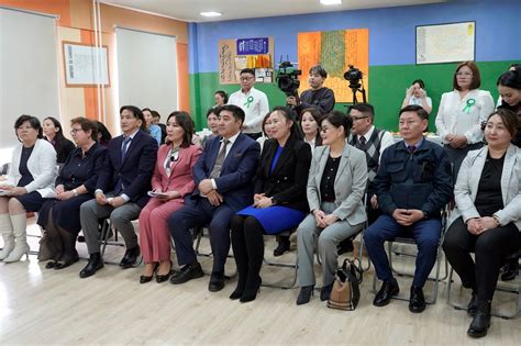 “Эрэгтэйчүүдэд зөвлөгөө мэдээлэл өгөх жишиг төв” ийг нээлээ Newswall