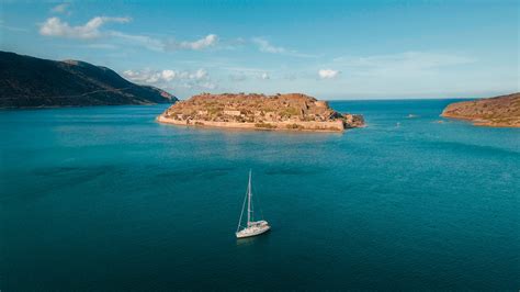 Crete's Hidden Gems: Offbeat Adventures Await - georgioupolihotels