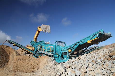 Powerscreen Warrior 2400 Stevens Group