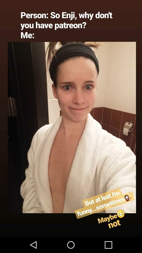 Showing A Lil Skin Scrolller