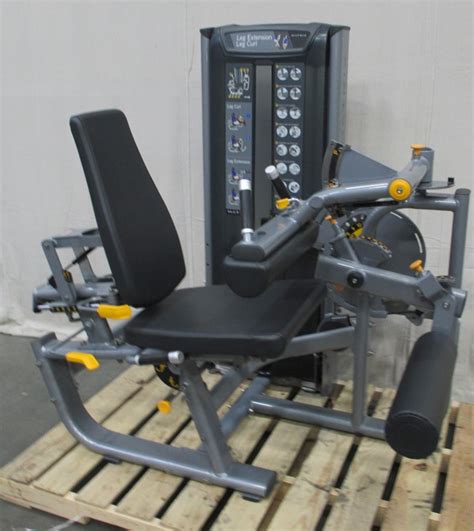 Medical Leg Extension Leg Curl Iced Silver Black Pads Refurbished Matrix Cpo