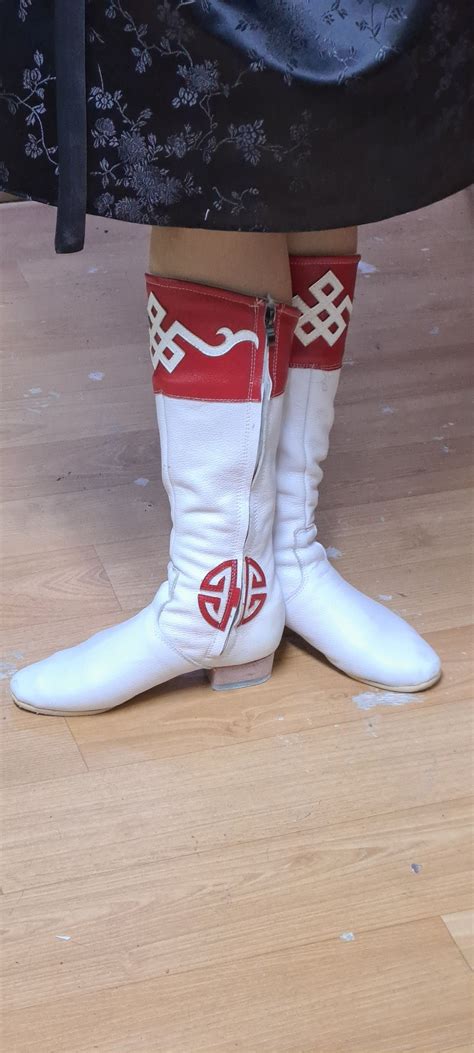 Урлагийн гутал And бүжгийн Урлагийн гутал And бүжгийн гутал