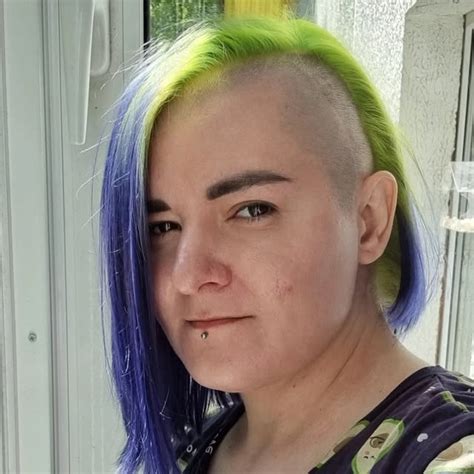 У нас с мужем много лет у каждого своё одеяло Так никто ничего ни у