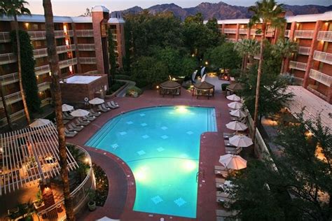 Embassy Suites By Hilton Tucson East Reception Venues The Knot
