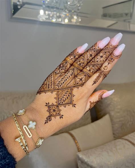 38 Henna Tattoo Designs For Eid And Parties Stylin By Sarita