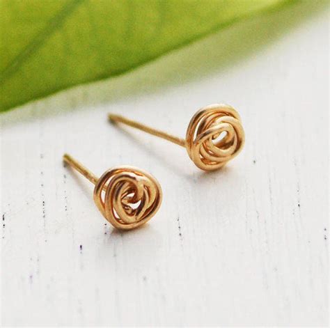 Simple Gold Earrings Design