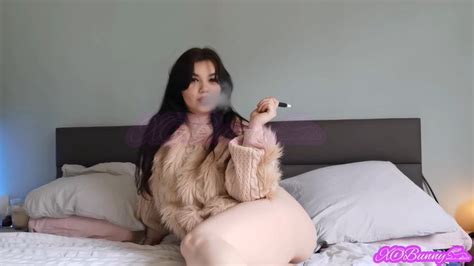 Farting While Smoking Iqos Stinkybunny