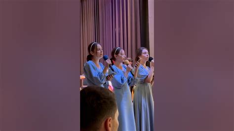 Нежно посмотрите друг на друга Youtube