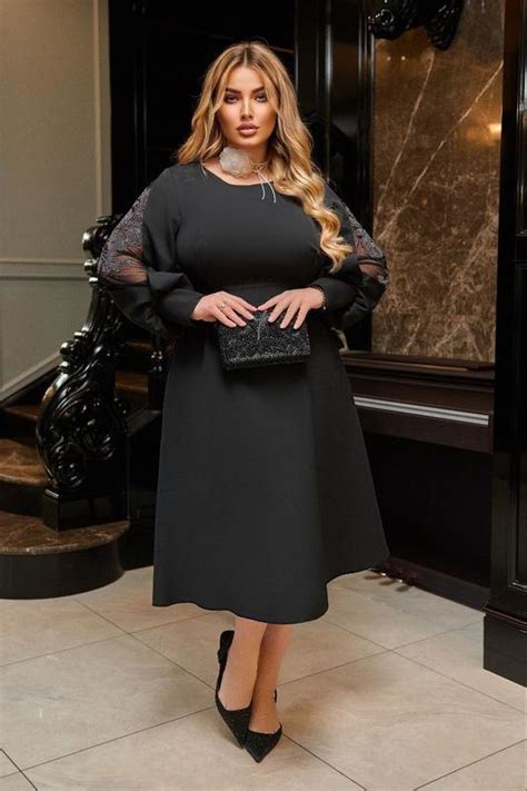 Святкова сукня — ціна 950 грн у каталозі Сукні міді Купити жіночі речі за доступною ціною на