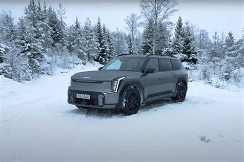 “북미시장 영향력을 인정받다 ” 기아 Ev9 2024 북미 올해의 차 수상 네이트뷰