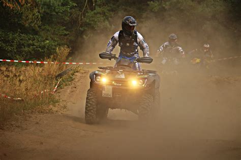 무료 이미지 모래 오토바이 흙 먼지 십자가 익스트림 스포츠 경마 쿼드 모터 스포츠 Atv 스크린 샷 엔듀로 모터 크로스 타기 모든 지형 차량
