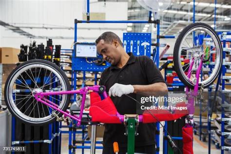 Manufacturing Bicycle Factory Photos And Premium High Res Pictures