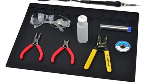 Review Sparkfun Deluxe Tool Kit — Raspberry Pi Official Magazine