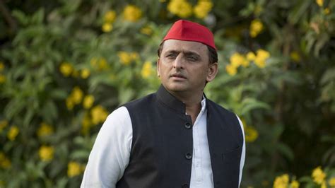 Fact Check Akhilesh Yadav Son Arjun Yadav And Daughter Tina Yadav Fake Id Case Uttam Patel Gives