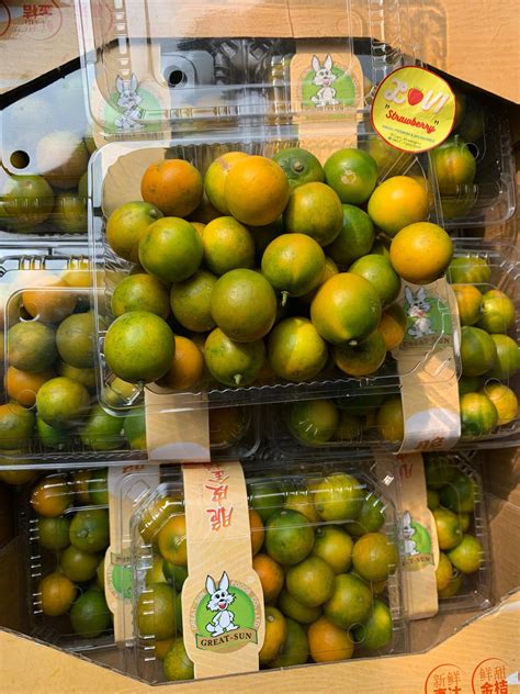 Jeruk Kimkit Lavi Strawberry Store