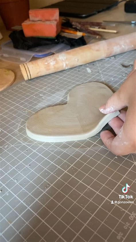 Тарілочка з глини