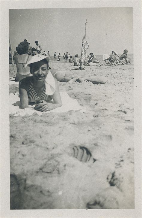 75 Vintage Snapshots Capture Italian Beachgoers In The Past ~ Vintage