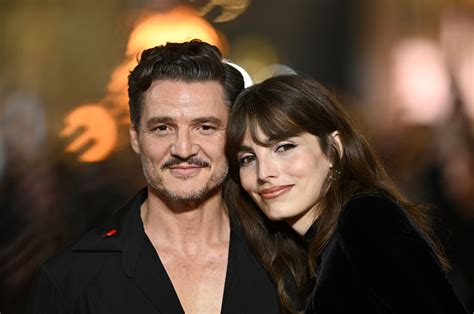 Pedro Pascal Brings Sister Lux Pascal To Gladiator Ii Premiere In London Photos Abc News