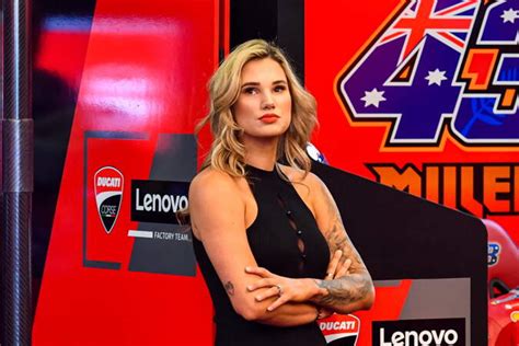 Jack Miller Qui Est Sa Femme Ruby Adriana Mau Télé Loisirs