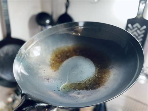 魔女っこれい On Twitter かっぱ橋道具まつりで買った物。白と青の食器が好きだから、相性が良さそうなステンレスの皿を買いまくった