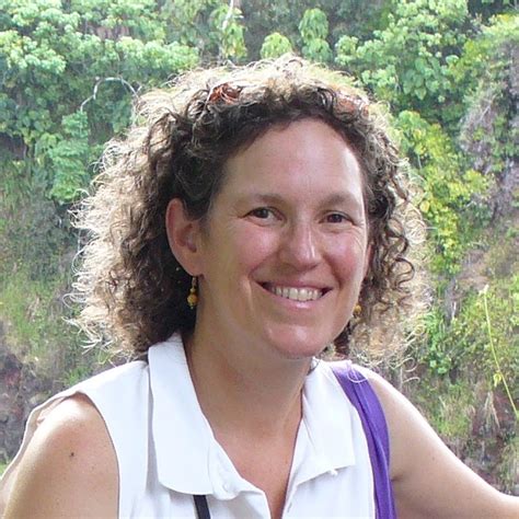 Stephanie Ravens Instagram Twitter And Facebook On Idcrawl