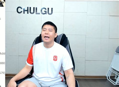 철구 옷 입었네 철기대 ㅋㅋㅋㅋㅋ 스타크래프트 에펨코리아