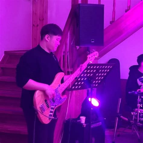 배하석 Ha Suk Bae • Threads Say More