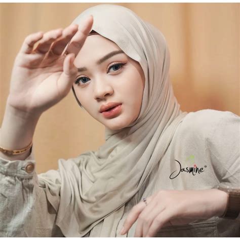 Jual Pasmina Jasmine Kaos Rayon Cutton Rayon Super 100 Pasmina Jasmine Ori Pasmina Meleyot