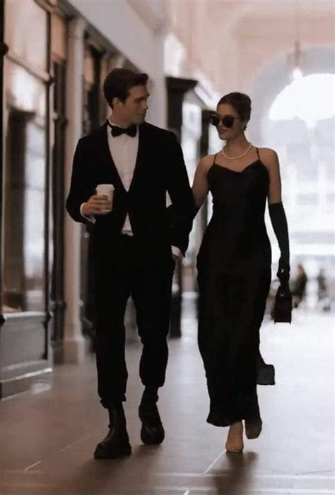 Магията на Думите Всяка среща която ви изглежда случайна е планувана още преди да се