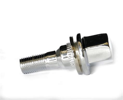 پیچ چرخ پژو ایمن ملک