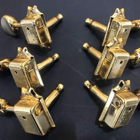 Gold 1950s Style Replacement Guitar Machine Heads With Bezels No