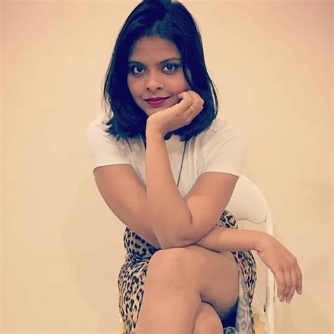 Vancy Fernandes Versatile Vancy • Threads Say More