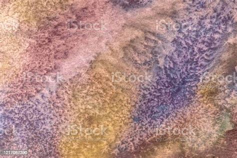 추상 미술 배경 갈색과 보라색 색상입니다 밝은 얼룩과 파란색 그라데이션 캔버스에 수채화 그림 0명에 대한 스톡 사진 및 기타 이미지 Istock