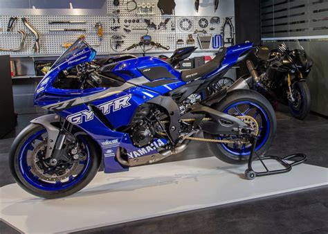 Yamaha R1 Track