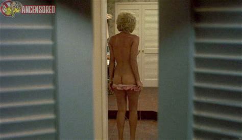 Naked Leslie Easterbrook In Private Resort