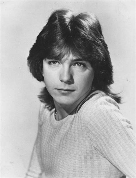 70s Mens Haircuts Iconic Hairstyles Defying Convention