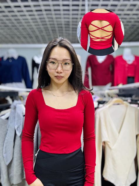 Trendy Бэлэн хувцас худалдаа 🎀 Цамц Үнэ 35 000 🤩 30 000 с дээш гарын бэлэгтэй 🎁 🎁Пэйж болон