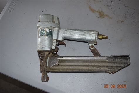 Tryans Online Auction And Auction Center Hitachi Air Stapler