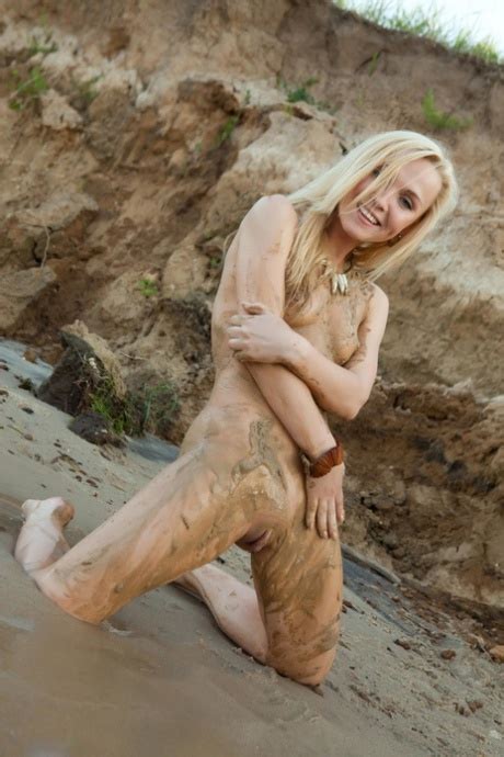 女神のヌード レオナのポルノ画像 Nakedpics