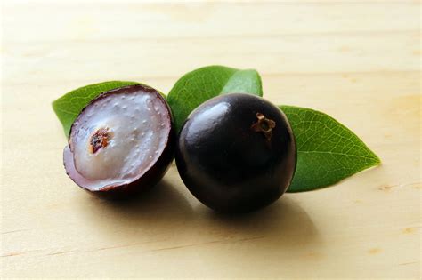 Jabuticaba Safra Do Mês E Benefícios Da Fruta Com A Cara Do Brasil